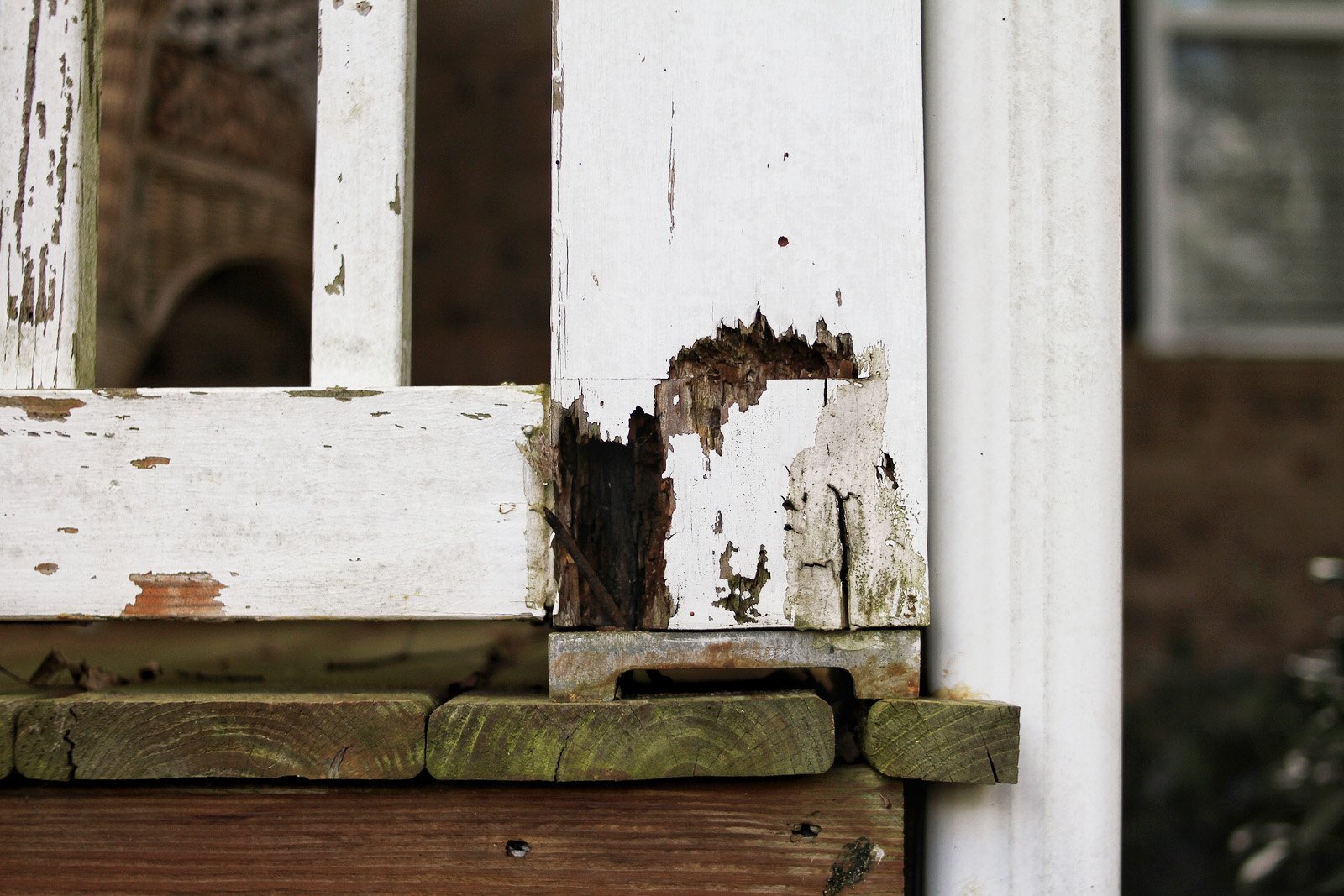 Top 6 Signs You Need A New Deck (Instead of Deck Repairs)